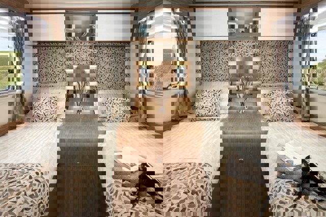 Bailey Autograph 79-4T Review 2025 | Honest John