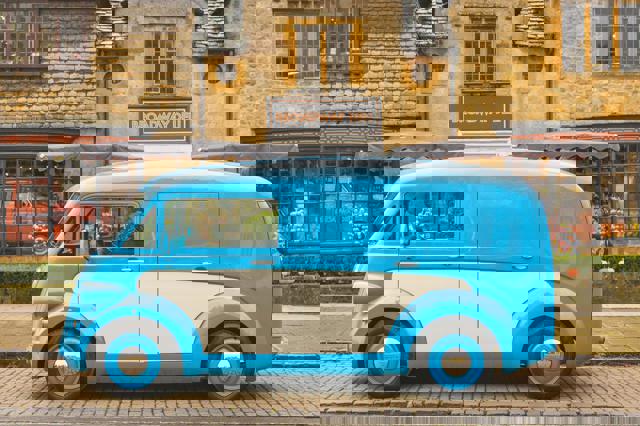 Morris Commercial JE Review 2025 | Honest John