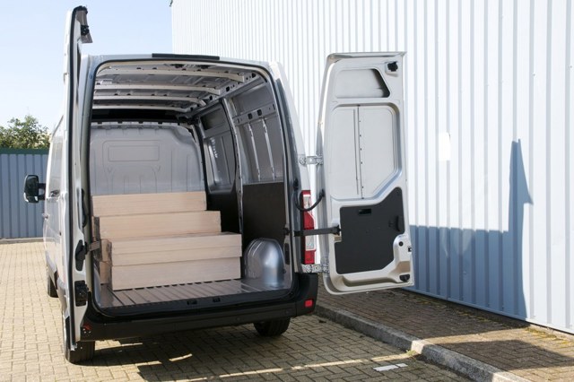 Nissan Interstar Review 2026 | Honest John