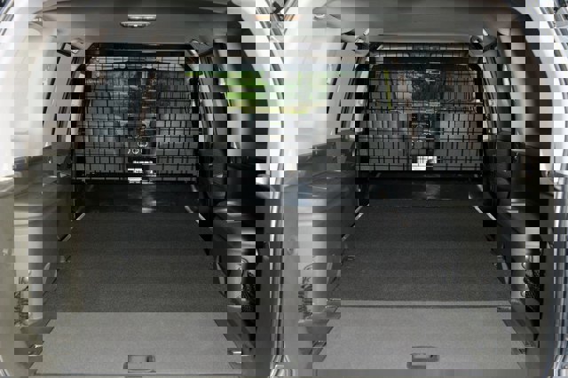 Nissan Pathfinder Van (2010 – 2015) Review | Honest John