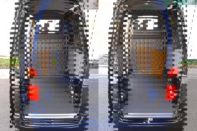 Toyota Hiace (2007 – 2012) Review | Honest John