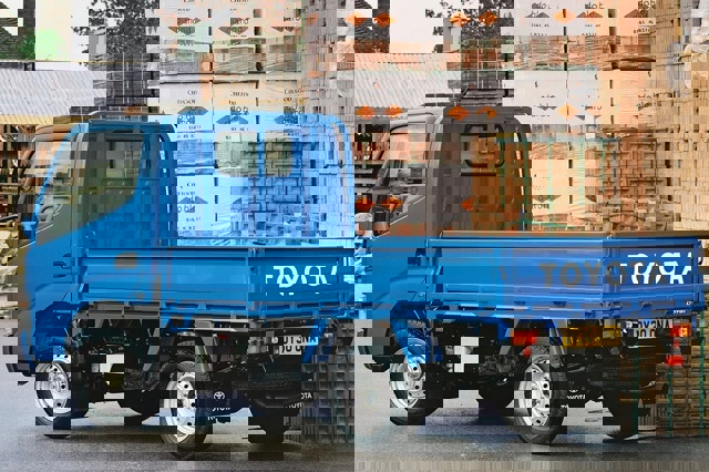 Toyota Dyna (2002 – 2014) Review | Honest John